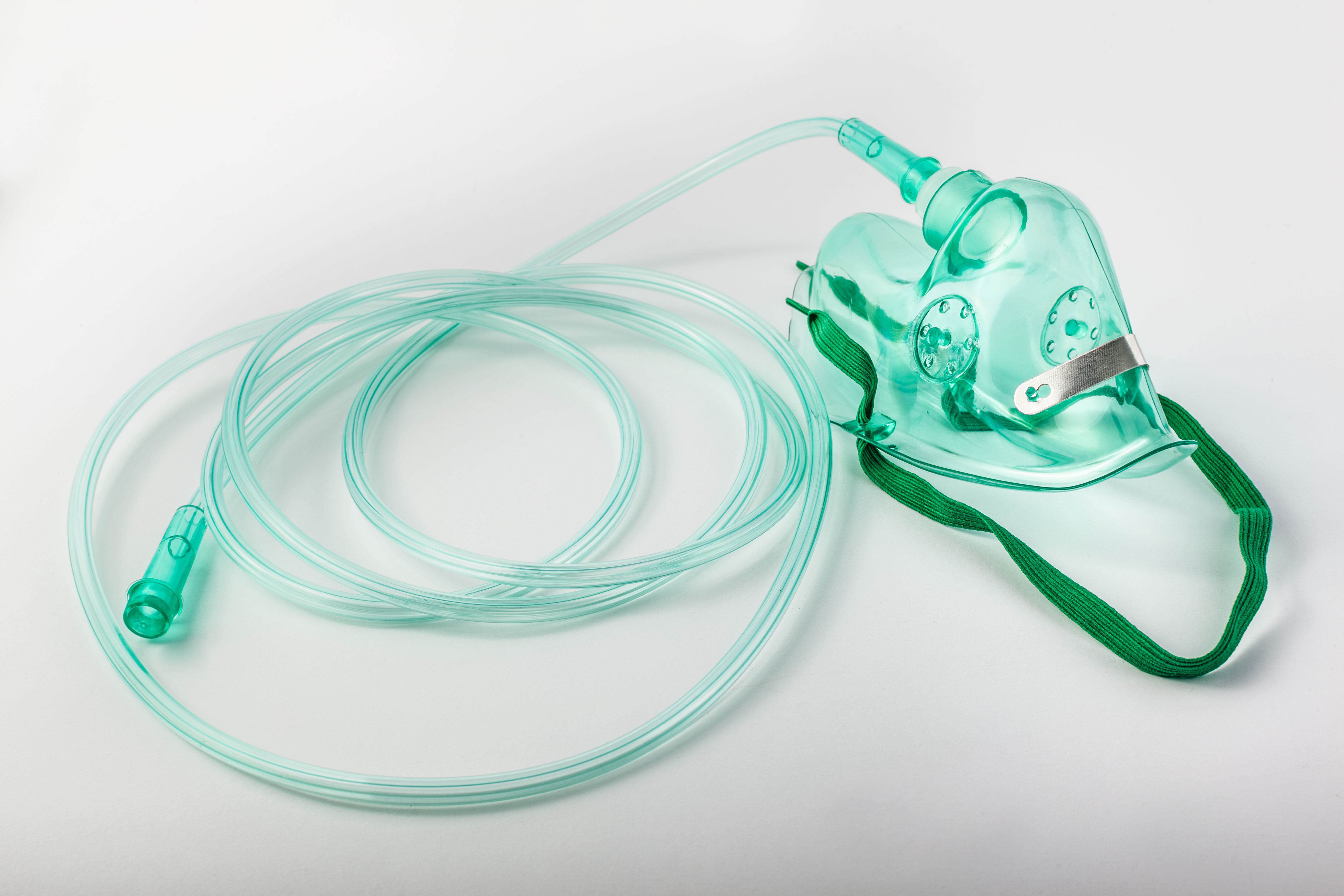 DISPOSABLE OXYGEN MASK WITH TUBING MIDDLE-CONCENTRATION ADULT from ...